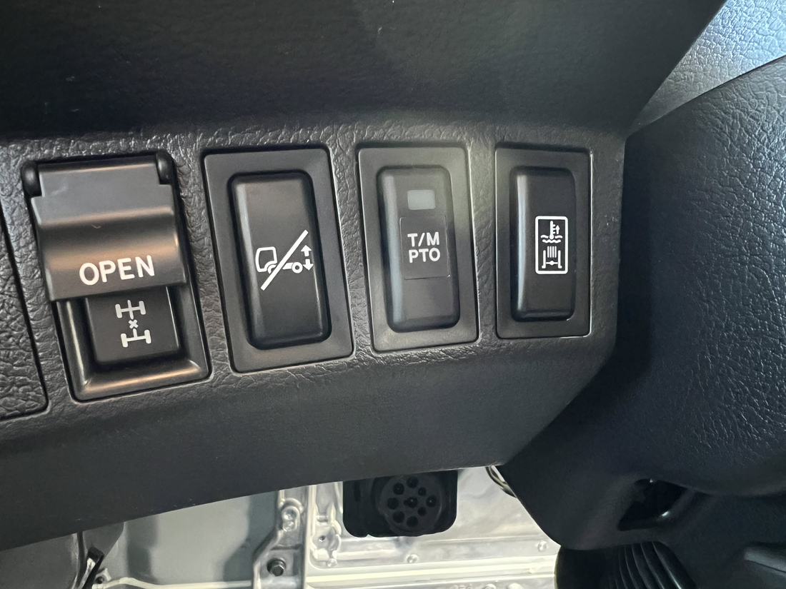 Genuine OEM Pto switch HINO 500 WIDE CAB – tipper body parts